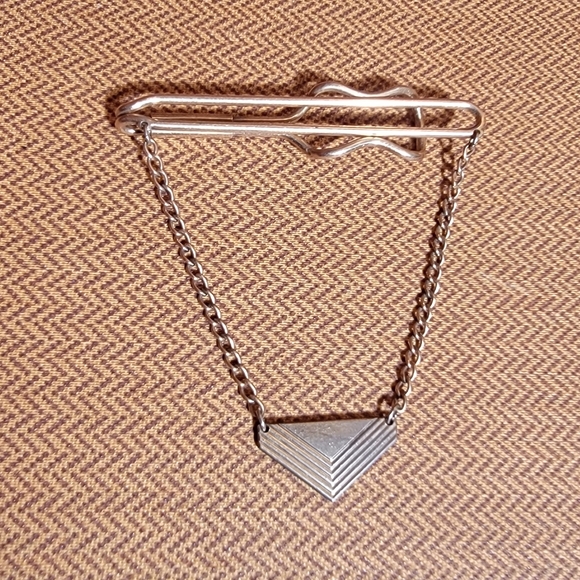 Hadley | Accessories | Vintage Hadley Tie Clip With Chain Triangle ...